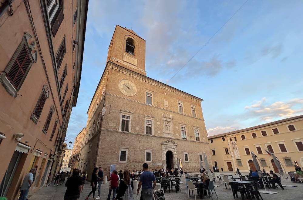 10 cose da fare e da vedere nei dintorni di Jesi – I viaggi di Racconti ...